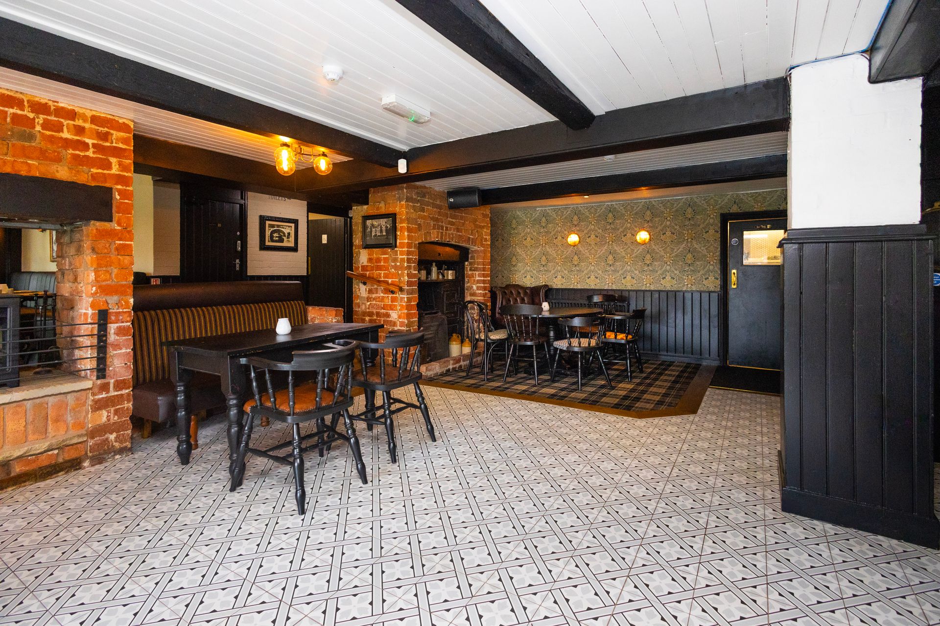 Ship Inn, Ormskirk Pub & Beer Garden