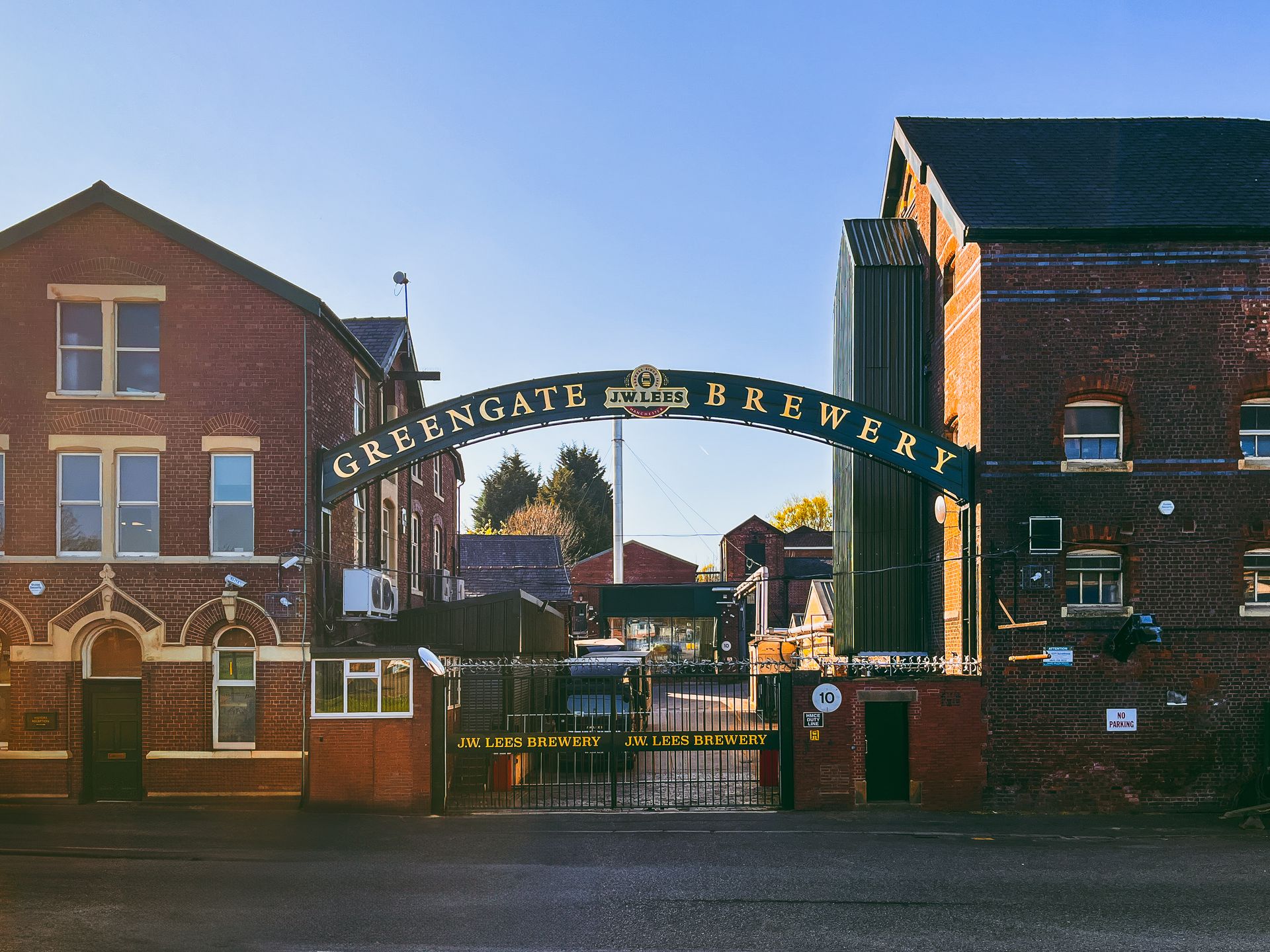 Manchester's Oldest Brewery. Pub, Inn, Hotel & Food Operator